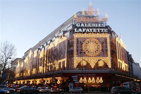 Les Galeries Lafayette Sur Les Champs Elysées Mode Et Femme