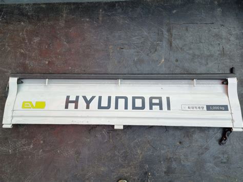 포터2 뒷쪽 적재함 문짝 당근 중고거래