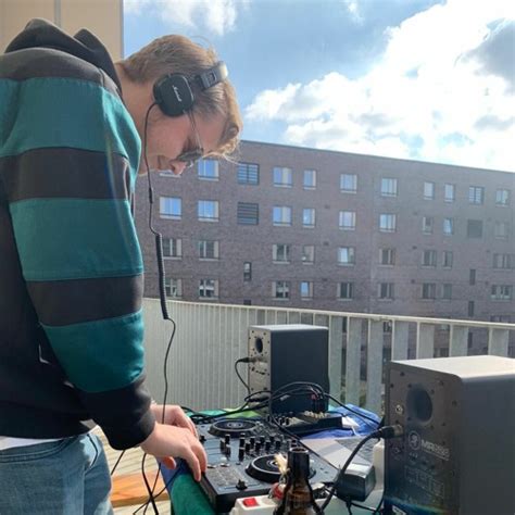 Stream Alexander Staudinger Music Listen To Songs Albums Playlists