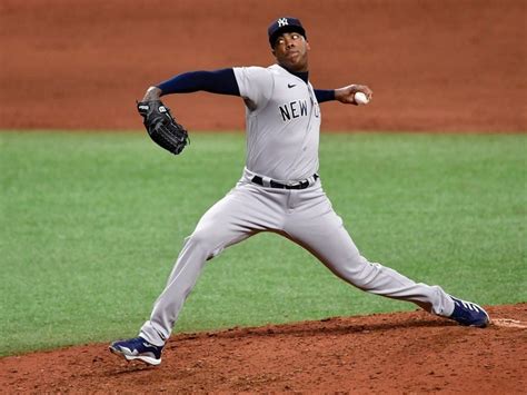 Aroldis Chapman Posts Bizarre Video Grabbing Older Womans Boobs