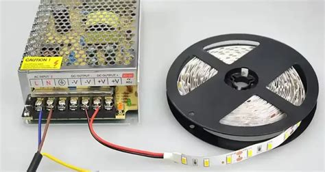 如何为 Led 灯条选择合适的电源？ 中国定制 Led 灯条制造商