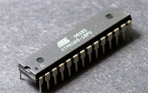 Pengertian Mikrokontroler Fungsi Jenis Dan Kelebihannya Empat Pilar