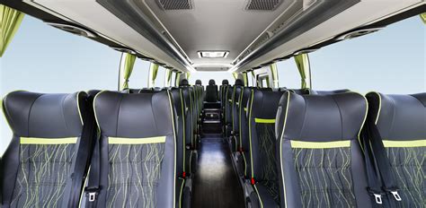 Long Distance Buses For Teams And Business Yutong