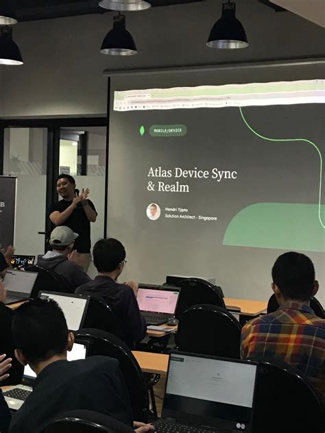 Jakarta Mug X Hacktiv8 Building Analytics Dashboard With Mongodb