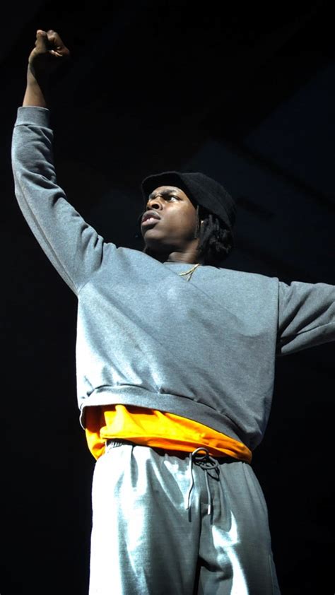 Daniel Caesar Akan Menyanyi Di Pernikahan Justin Bieber Hailey Baldwin