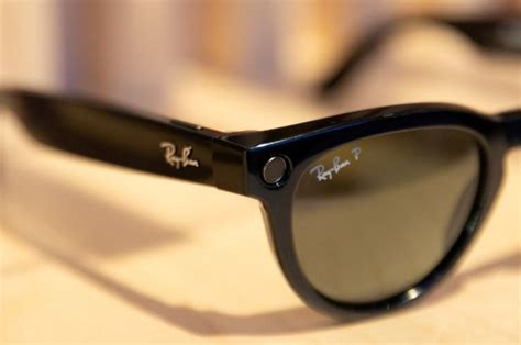 메타 배터리 성능 강화한 ‘오클리 Ai 스마트 안경 선보여