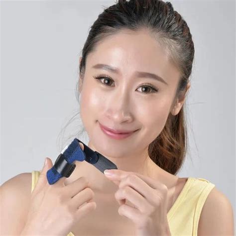 Finger Splint Trigger Straightener Corrector Brace Support Protector