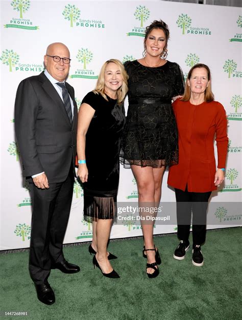 Stefanie Dolsons Feet