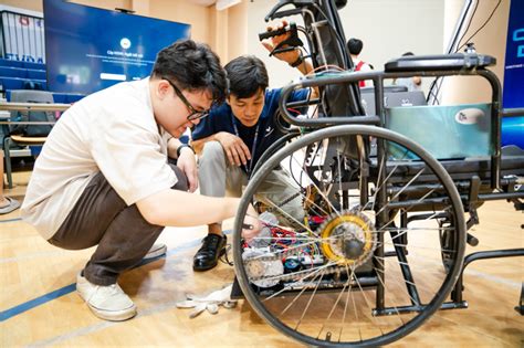 The College Of Engineering And Computer Science Successfully Held Cecs