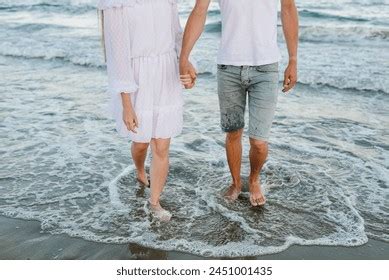 Les Hommes Nus La Plage Images Photos De Stock Objets D Et Images Vectorielles