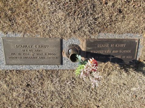 Stanley E Knipp 1936 2000 Find A Grave Memorial
