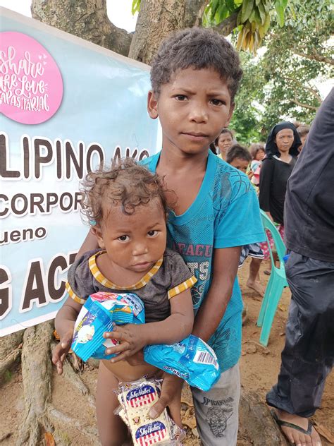 Katutubong Tsinelas Ng Lalaki