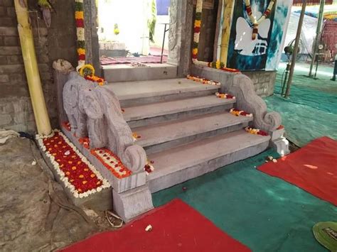 Ethnic Divine Black Stone Temple Steps Material Limestone At ₹ 150000 Piece In Mahabalipuram