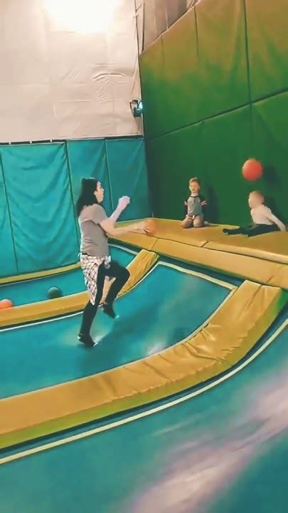 Пацан не удержался Youtube