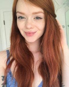 Stunning Redhead Julie Barnorama