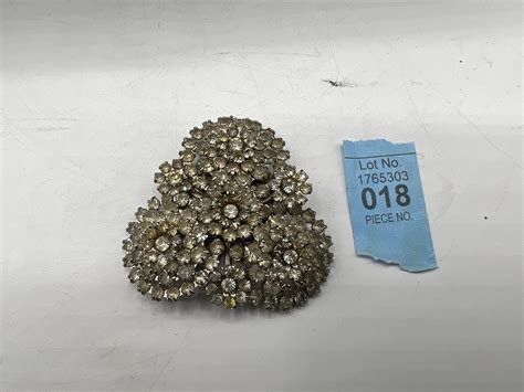 Lot Vintage Rinestone Brooch