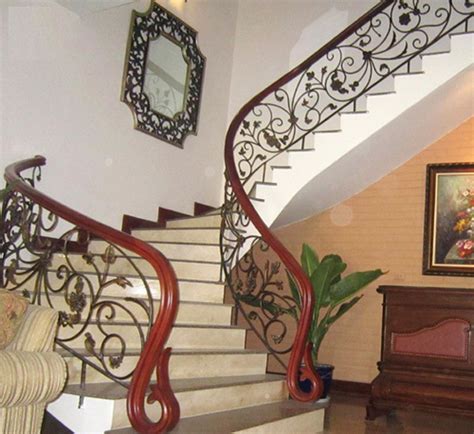 M U Lan Can C U Thang S T Ngh Thu T P B O Gi T V N N I Th T X Y D Ng