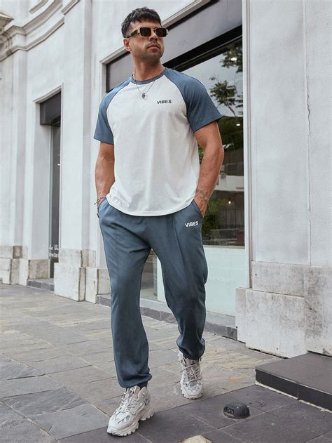 Extended Sizes Men Letter Graphic Colorblock Tee With Sweatpants In