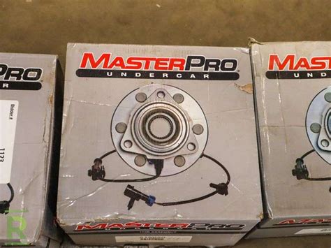 4 New Master Pro Hub Assemblies Roller Auctions