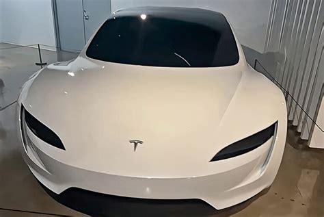 Tesla Roadster 2 0 May Be Gearing Up For Production Reportedly Coming