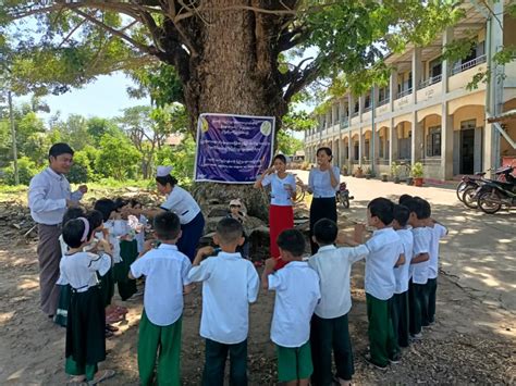 အုတ်ဖိုမြို့၌ ၂၀၂၃ ခုနှစ်ပြည်သူ့ကျန်းမာရေးပညာရပ်ဆိုင်ရာ နှီးနှောဖလှယ်ပွဲအား ကြိုဆိုဂုဏ်ပ