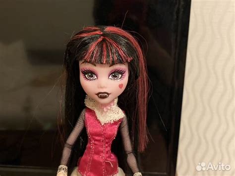 Куклы монстер хай Дракулаура базовая 2008 года купить в Москве Хобби и отдых Авито