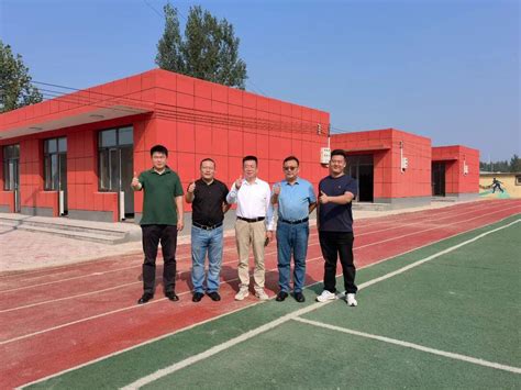 Пожертвував мільйони стипендій Adss Початкова школа «Надія Adss