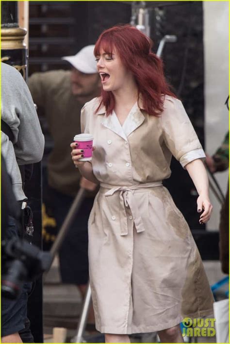 Cruella Emma Stone In Nuove Foto Dal Set Del Film Disney