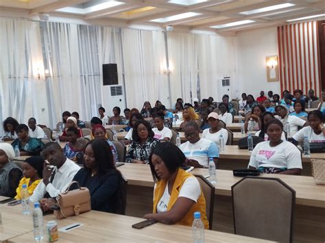 Le Club Elles CÉlÉbre La JournÉe Internationale Des Jeunes Filles