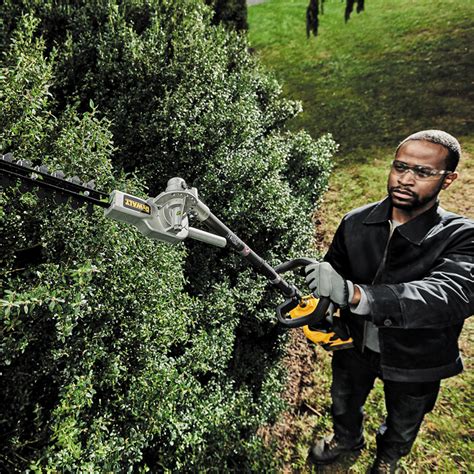 Dewalt Flexvolt Split Boom Garden Tools Tooled Up Blog