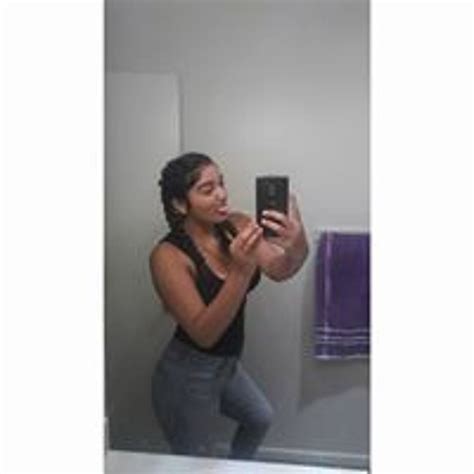 Stream Isabella Enriquez Music Listen To Songs Albums Playlists For