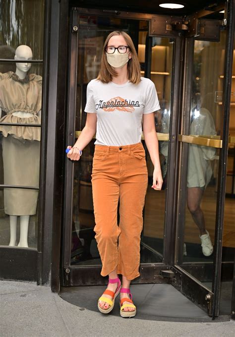 Ben Affleck And Jennifer Garners Daughter Violet Affleck Delivers An