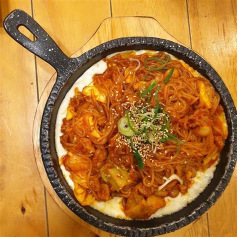 김가네김밥 치즈불닭쫄면 유부우동 뉴스트림