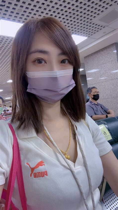 今天又是要在醫院待一天的日子 先去抽血 再上三樓核醫部 做掃描骨骼腫瘤及發炎造影檢查 希望這次檢查一切都正常