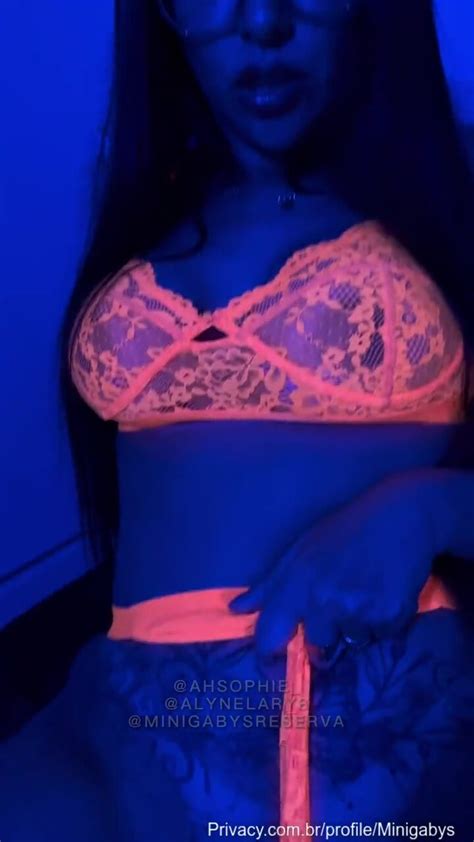 Mini Gabys Naked Midget Together With Two Hot Friends Cnn Amador