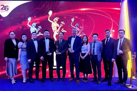 Макс Группийн дөрвөн компани Entrepreneur 2023” арга хэмжээнээс шагнал хүртлээ МАКС ГРУПП