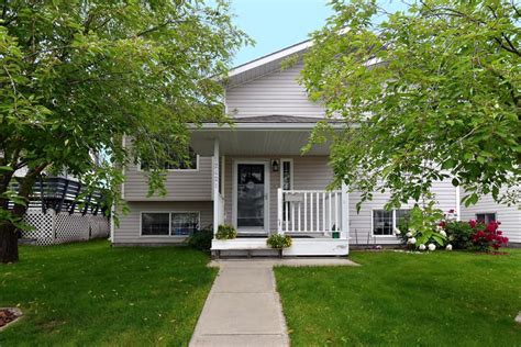 Farren Smith Farren Smith Grassroots Realty Group