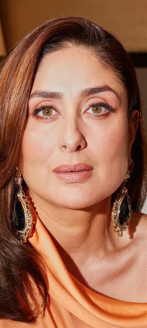 Kareena Kapoor R Kareenakapoorfc