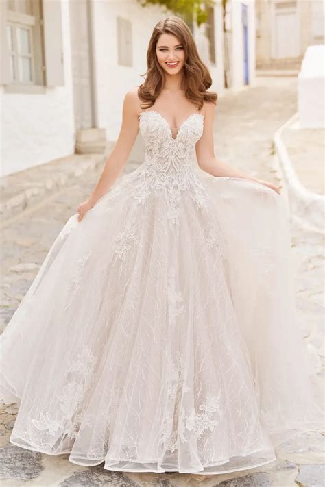 Luxe Wedding Dresses By Martin Thornburg
