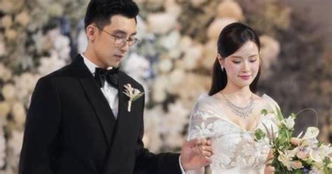 Midu đeo Trang Sức Kim Cương Trong đám Cưới Hoành Tráng