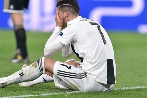 Champions League Juves Schwarze Nacht Auch Mit Ronaldo Platzt Der