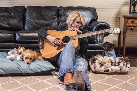 Miranda Lamberts Pups Model Her New Line Of Pet Gear