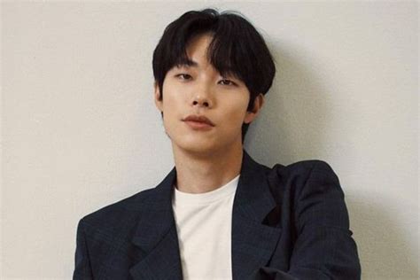 Profile Ryu Jun Yeol From Reply 1988 To Baeksang Winning And Controversial Dating Story 2024