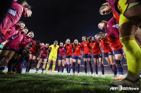 남자 이어 女도 해냈다 스페인 여자월드컵 첫 우승 잉글랜드에 1 0 짜릿승 골 넣는 수비수 카르모나 또 히어로 등극 머니투데이 남자 이어 女도 해냈다 스페인 여자월드컵 첫 우승 잉글랜드에 1 0 짜릿승 골 넣는 수비수 카르모나 또 히어로 등극 머니투데이