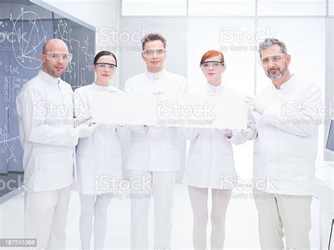 Tim Ilmuwan Lab Kimia Foto Stok Unduh Gambar Sekarang Bagian Tubuh Manusia Biokimia