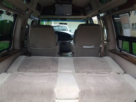 1999 E 150 Conversion Van