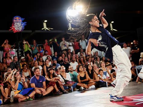 Sara Trellez Campeona Del ﻿red Bull Dance Your Style España ﻿﻿vivir