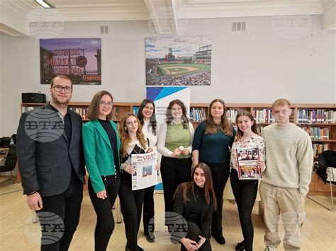 Университетът за национално и световно стопанство участва в изложението От млади хора за млади