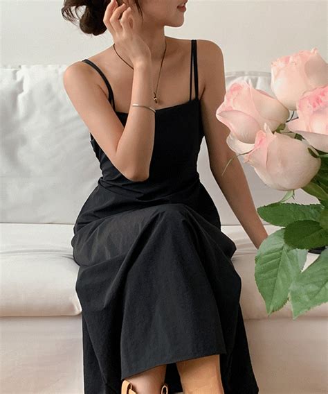 모어라운드 우리감성 바스락 뒷트임 스트링 나시 롱 원피스 3color