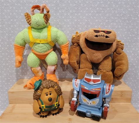 Toy Story 3 Chunk Chunk Thinkway Toy From Toy Story 3 Pixar Full